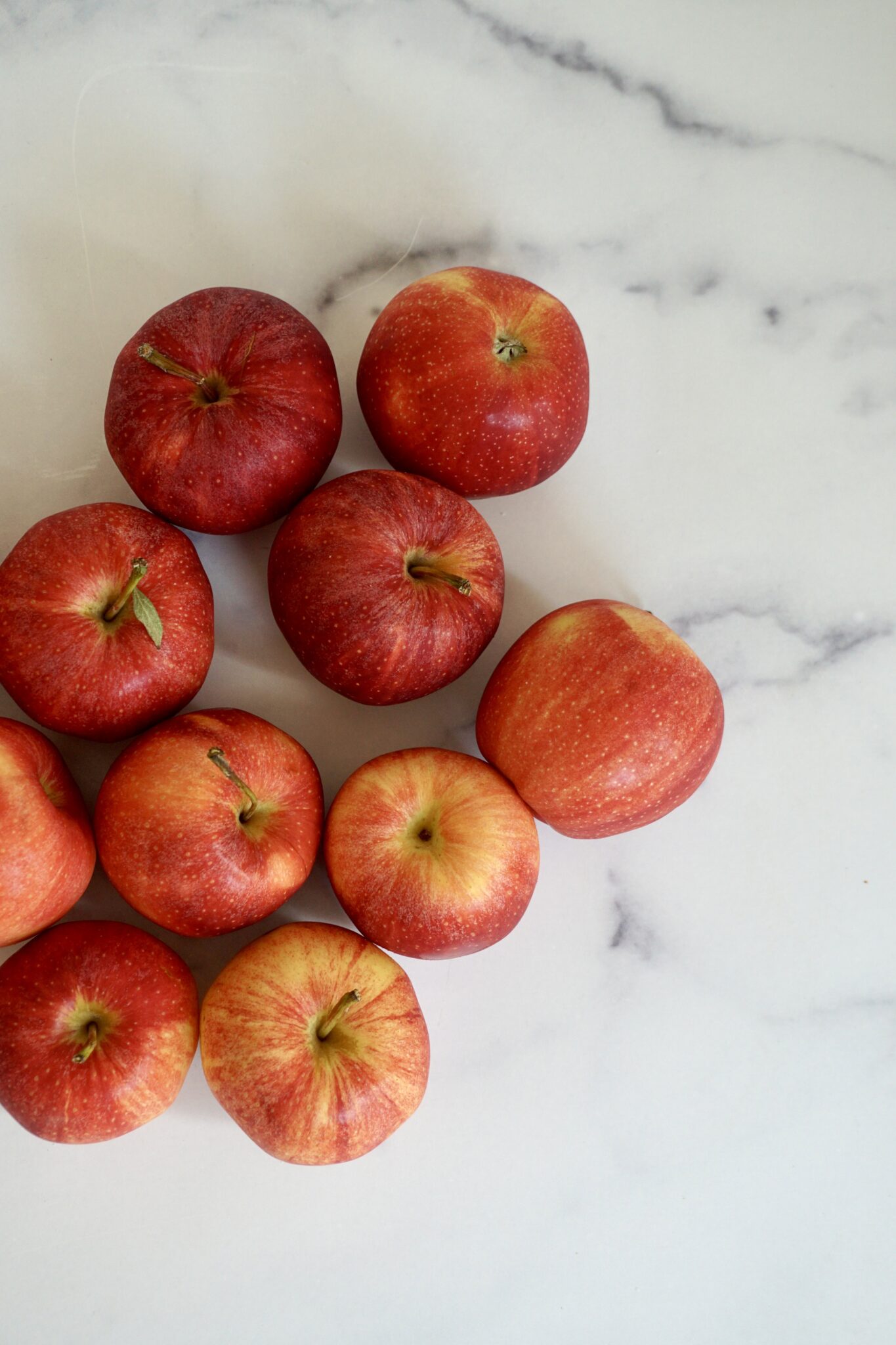 Easy Apple Pie - Humble Oven