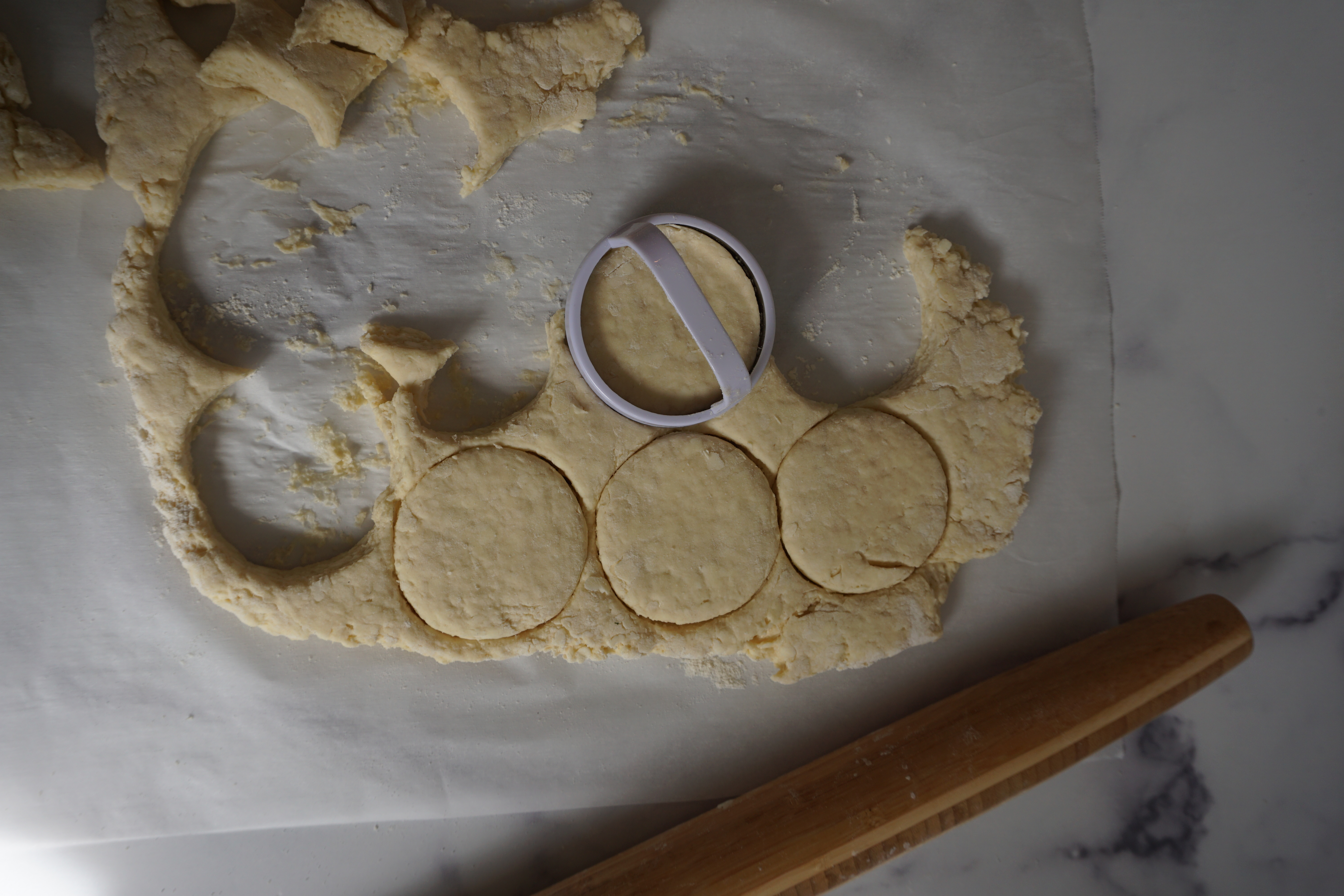 Easy Buttermilk Biscuits - Humble Oven